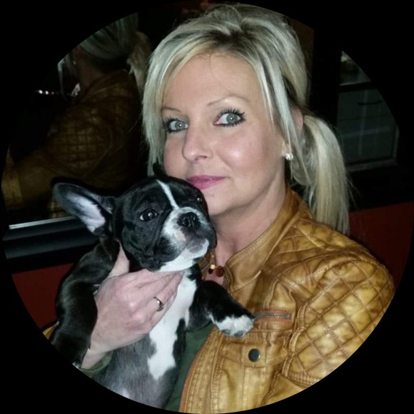 Cassi's Closet (@posh_mom_1972) | Poshmark